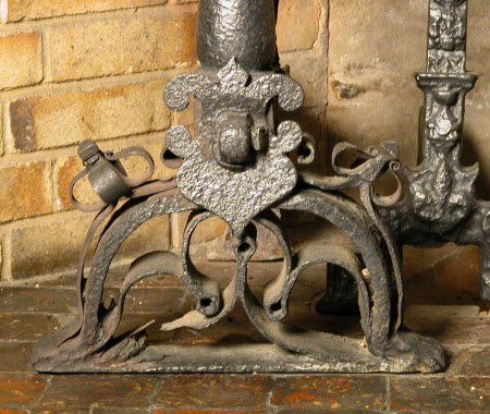 Spitdogs 791406.1 | National Trust Collections