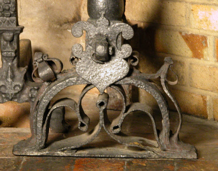 Spitdogs 791406 | National Trust Collections