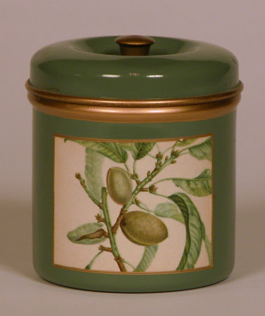 Biscuit tin 791526 | National Trust Collections