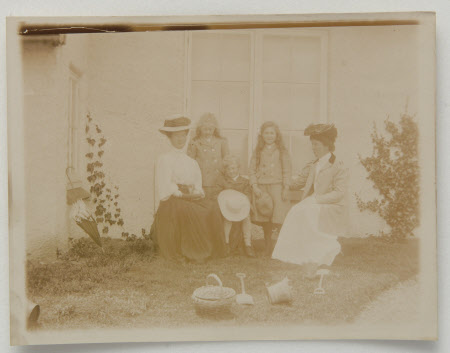 Daphne Maud Adelaide Bankes (1898-1967), Viola Florence Geraldine ...