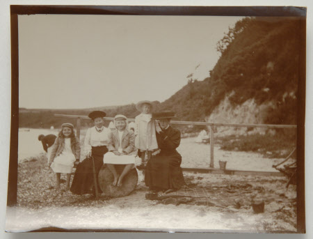 Henrietta Jenny Fraser, Mrs Walter Ralph Bankes (1871-1953) with her ...