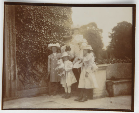 Group including Henrietta Jenny Fraser, Mrs Walter Ralph Bankes (1871 ...