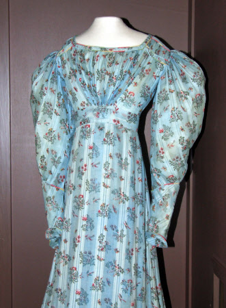 Dress 1210552 | National Trust Collections