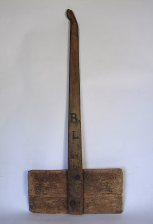 Corn paddle 800268.6 | National Trust Collections
