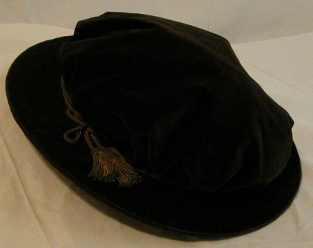 Results for “Gowns” | National Trust Collections