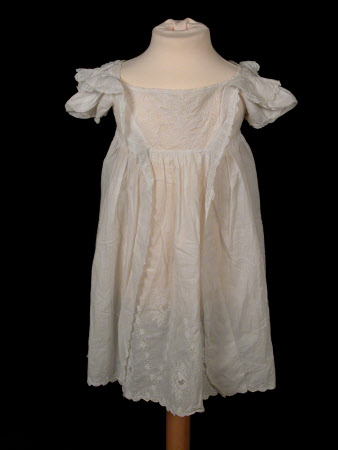 Child's dress 1364595 | National Trust Collections