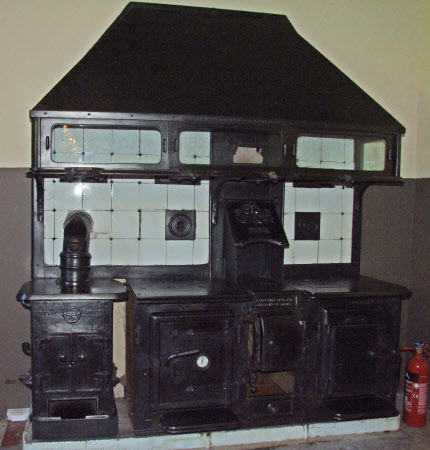 Range 355117 | National Trust Collections