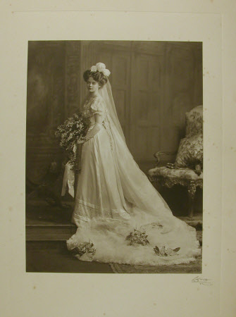 The Hon. Edith Violet Kathleen Agar-Robartes (1888-1965) in ...