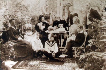 Peckover and Penrose Family in the Conservatory at Sibald's Holme ...