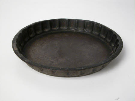 Sponge tin 1318773.2.1 | National Trust Collections